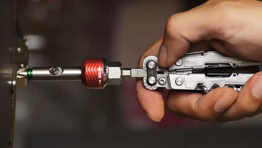 The New 2025 711L EDC Inline Leatherman Ratchet Driver | 711L EDC